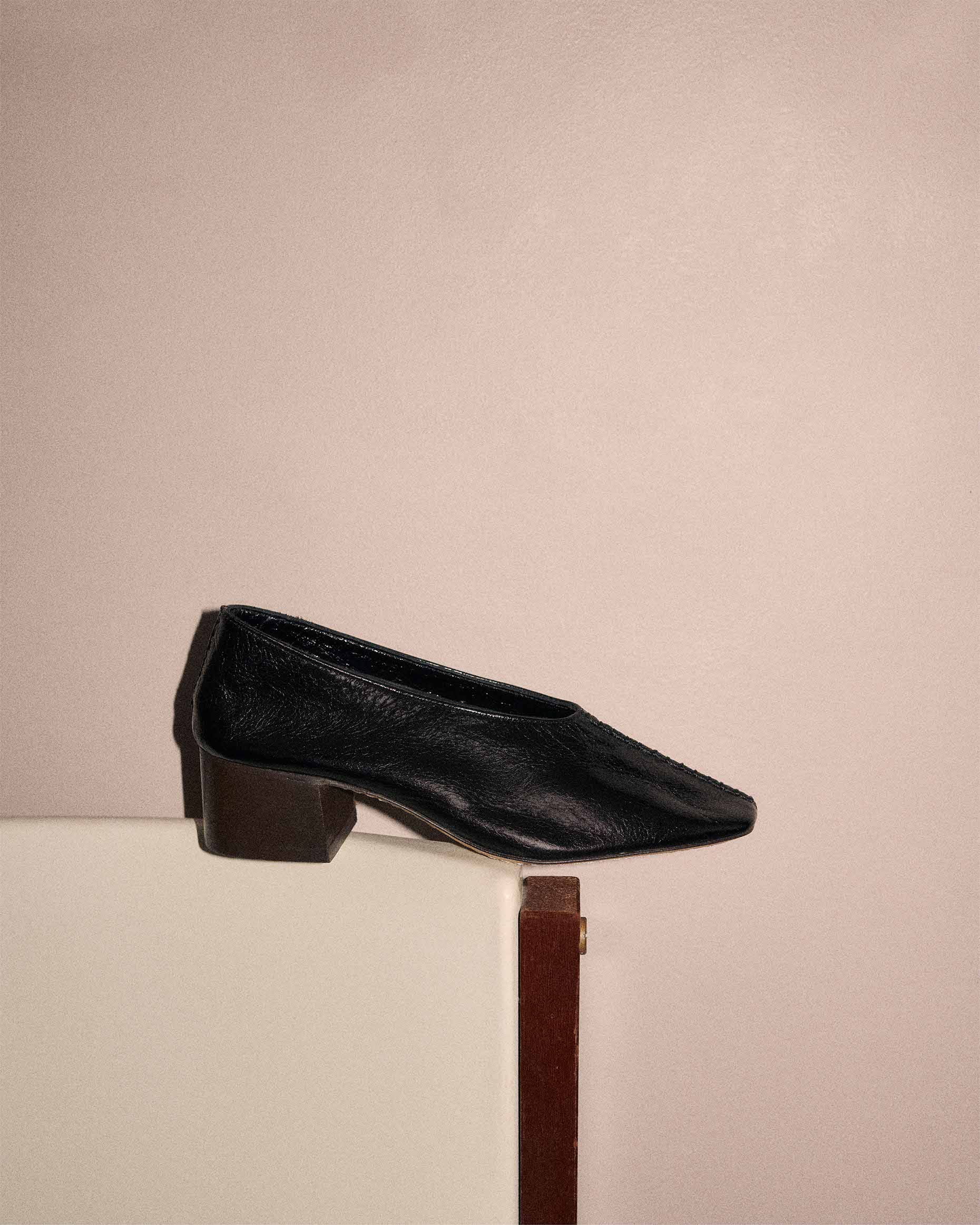 MARTA Black Leather | Stilettos | SESSÙN Official website