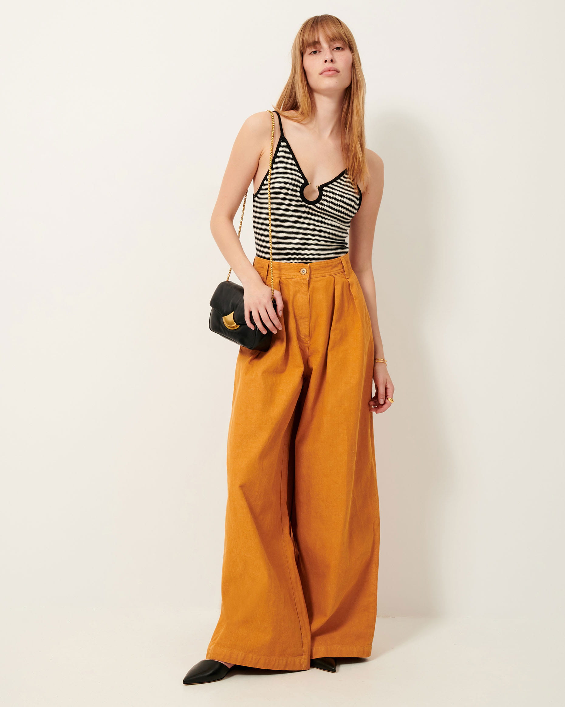 SOLANIA Whiblack | Top | SESSÙN Official website