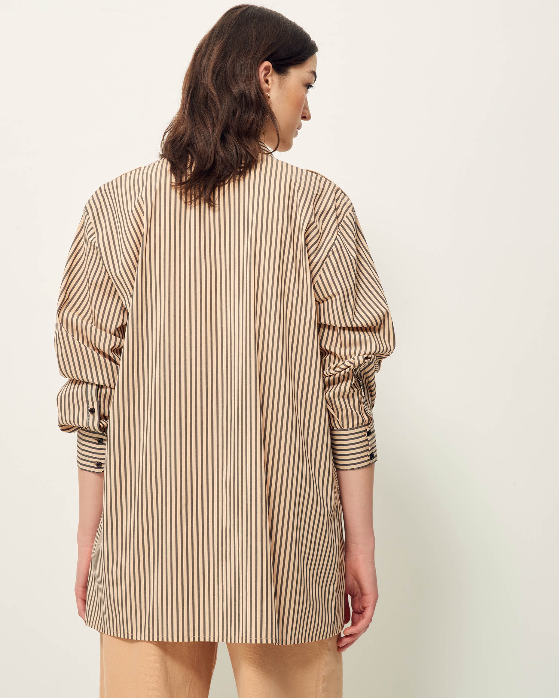 EMITA Blush Tea | Shirt | SESSÙN Official website