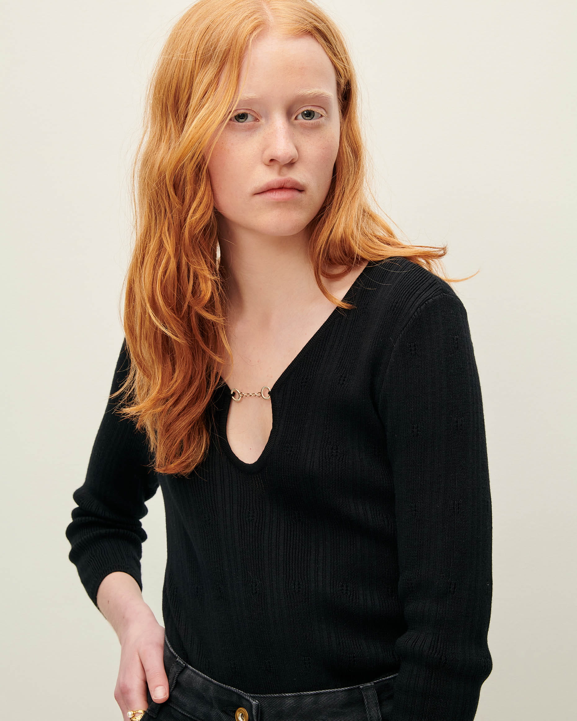 ISLA Black | Sweater | SESSÙN Official website